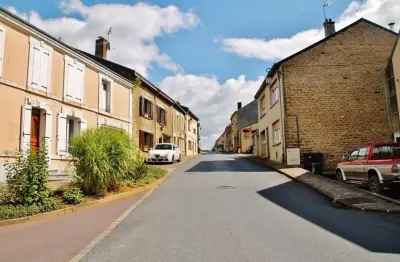 Aiglemont - Tourism, Holidays & Weekends