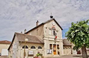 Bligny-lès-Beaune - Tourisme, Vacances & Week-end