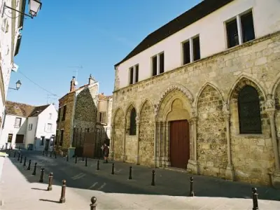 Brie-Comte-Robert - Tourism & Holiday Guide