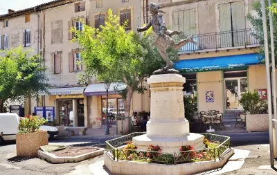 Cadenet - Toerisme, Vakantie & Weekend