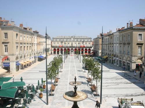 Castres - Tourism & Holiday Guide
