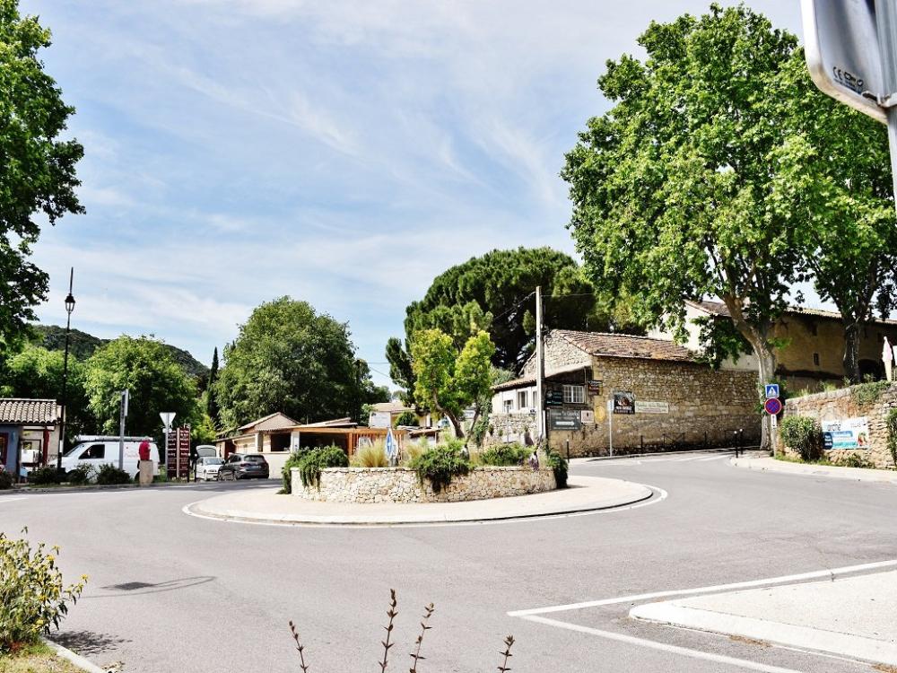 Photos - Collias - Tourisme, Vacances & Week-end