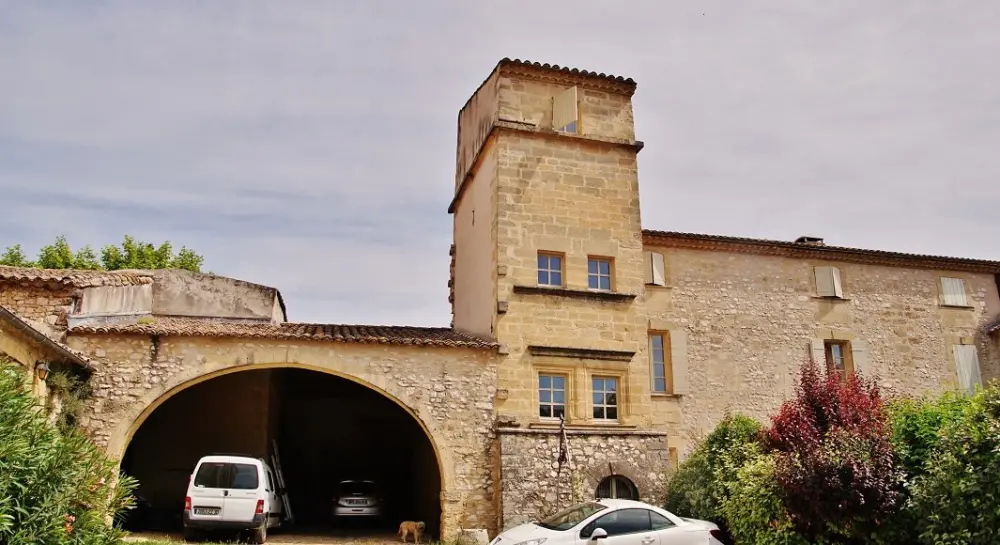 Photos - Collias - Tourisme, Vacances & Week-end