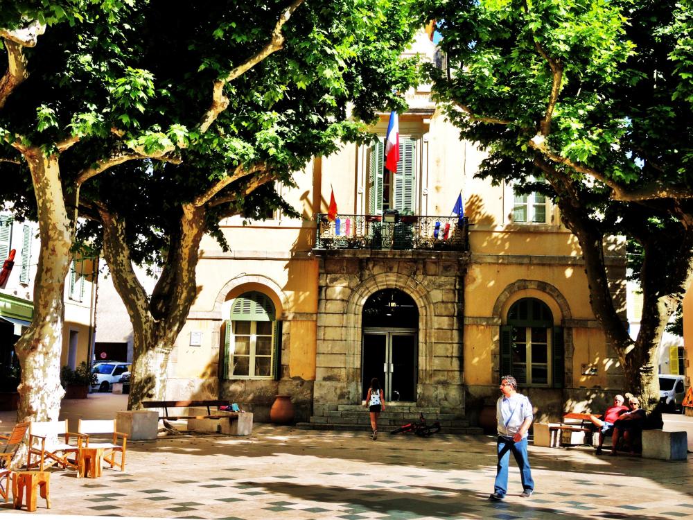 Photos - Collobrières - Tourisme, Vacances & Week-end