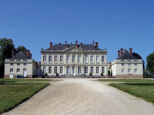 Craon - Tourism, Holidays & Weekends