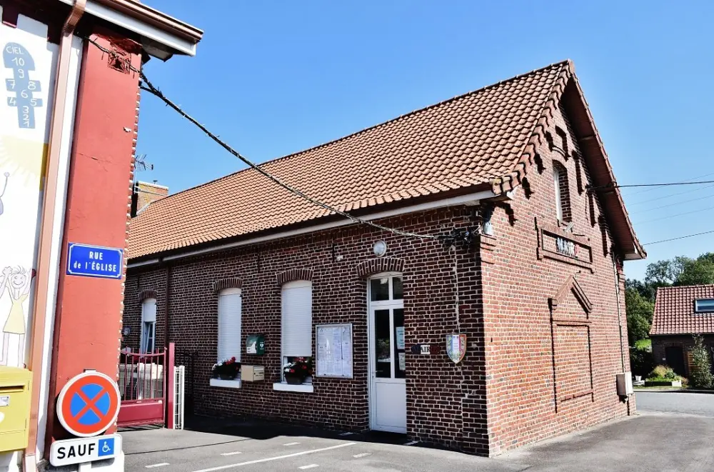 Photos - Crépy - Tourism, Holidays & Weekends