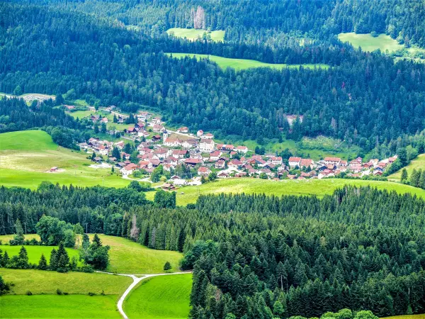 Les Gras - Tourism, Holidays & Weekends