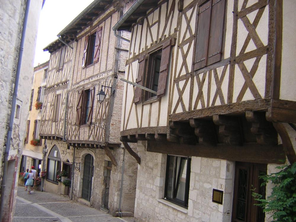 Photos - Montcuq-en-Quercy-Blanc - Tourisme, Vacances & Week-end
