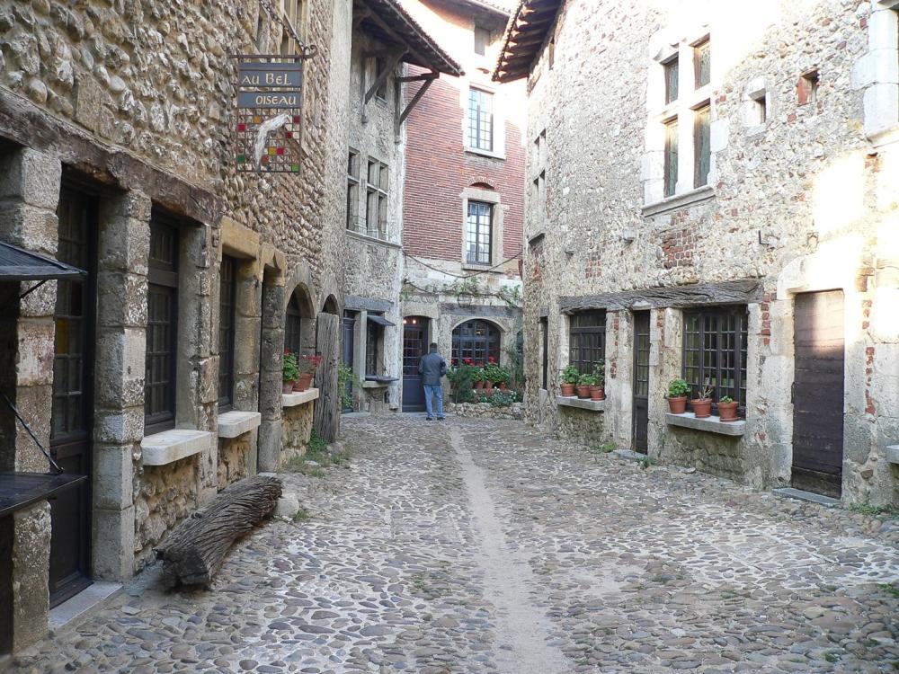 Photos - Pérouges - Guide Tourisme & Vacances