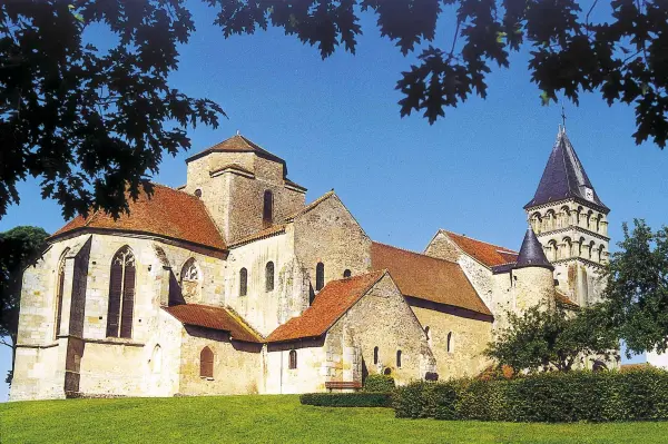 Perrecy-les-Forges - Tourisme, Vacances & Week-end