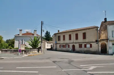 Pessac-sur-Dordogne - Turismo, Vacaciones y Fines de semana