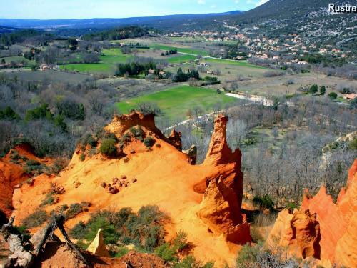 Photos - Rustrel - Tourisme, Vacances & Week-end