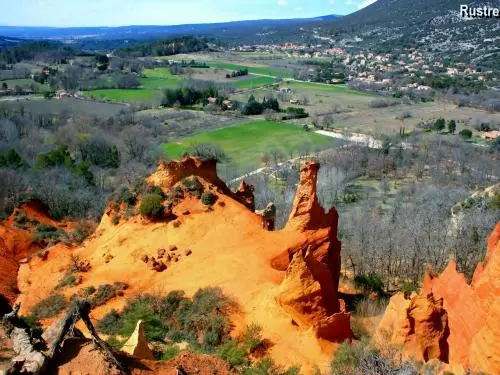 Photos - Rustrel - Tourisme, Vacances & Week-end