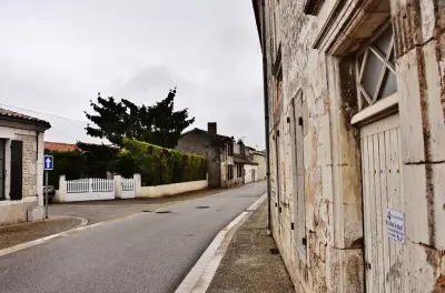 Saint-Just-Luzac - Tourisme, Vacances & Week-end