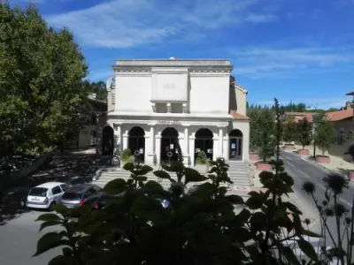 Sainte-Tulle - Tourisme, Vacances & Week-end