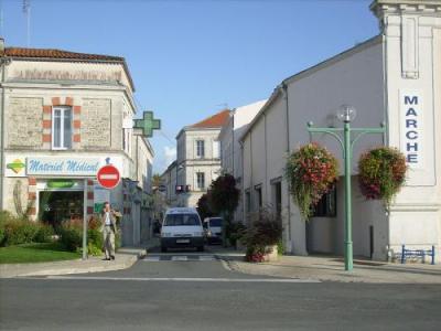 Saujon - Tourism, Holidays & Weekends