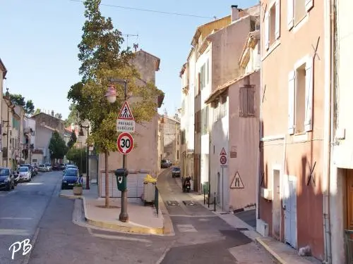 Simiane-Collongue - Tourisme, Vacances & Week-end