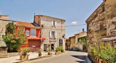 Tavel - Tourism, Holidays & Weekends