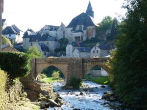 Treignac - Tourism & Holiday Guide