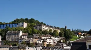 Tulle - Tourism & Holiday Guide