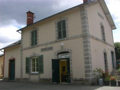 Office de Tourisme d'Ydes - Point information à Ydes