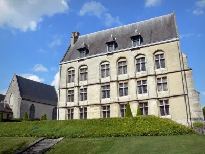 Argentan - Tourism & Holiday Guide