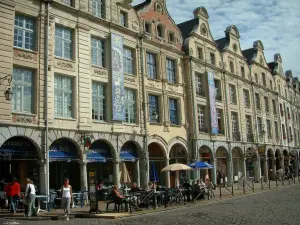 Arras - Tourism & Holiday Guide