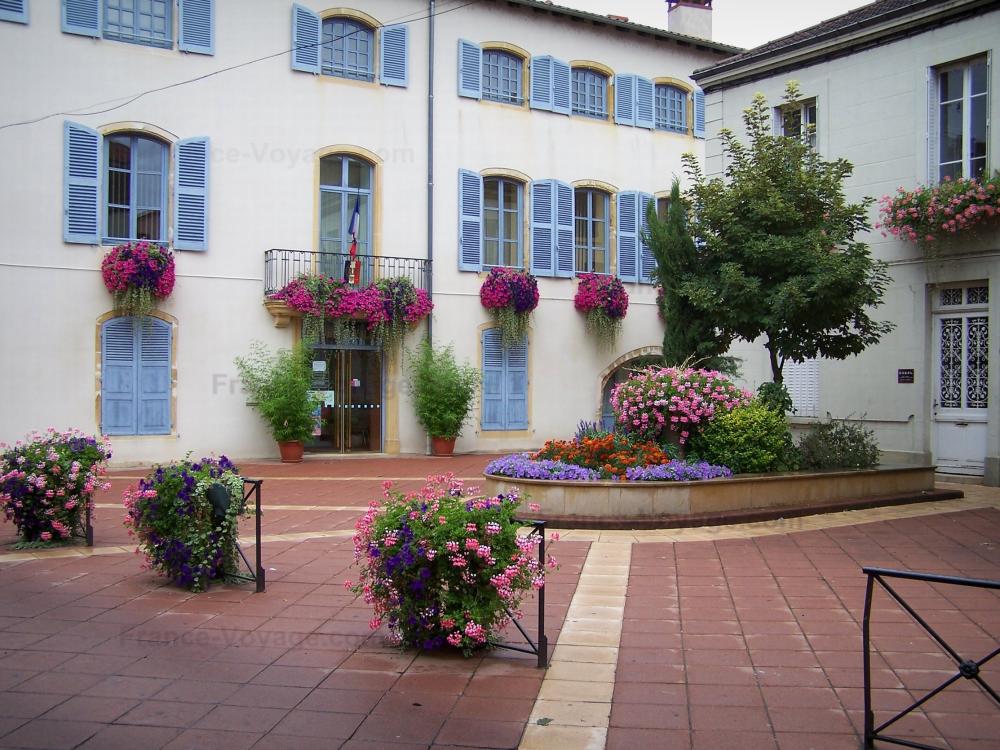 Photos - Charlieu - 8 images de qualité en haute définition