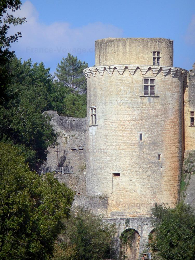 Photos - Le château de Bonaguil - Guide Tourisme & Vacances