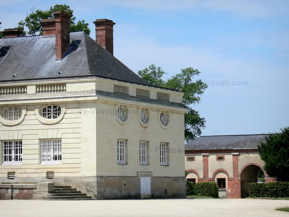 Photos - Le château de Craon - Guide Tourisme & Vacances