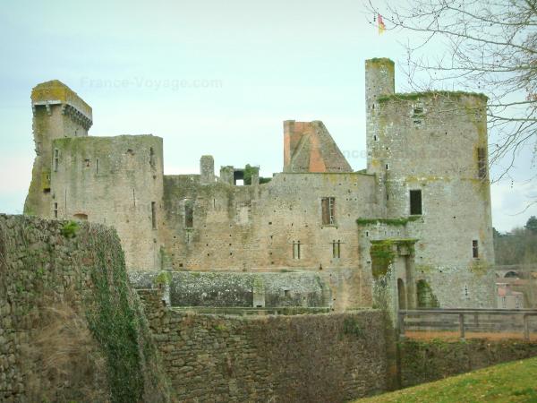 Clisson - Guide Tourisme & Vacances