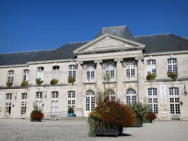 Commercy - 6 images de qualité en haute définition