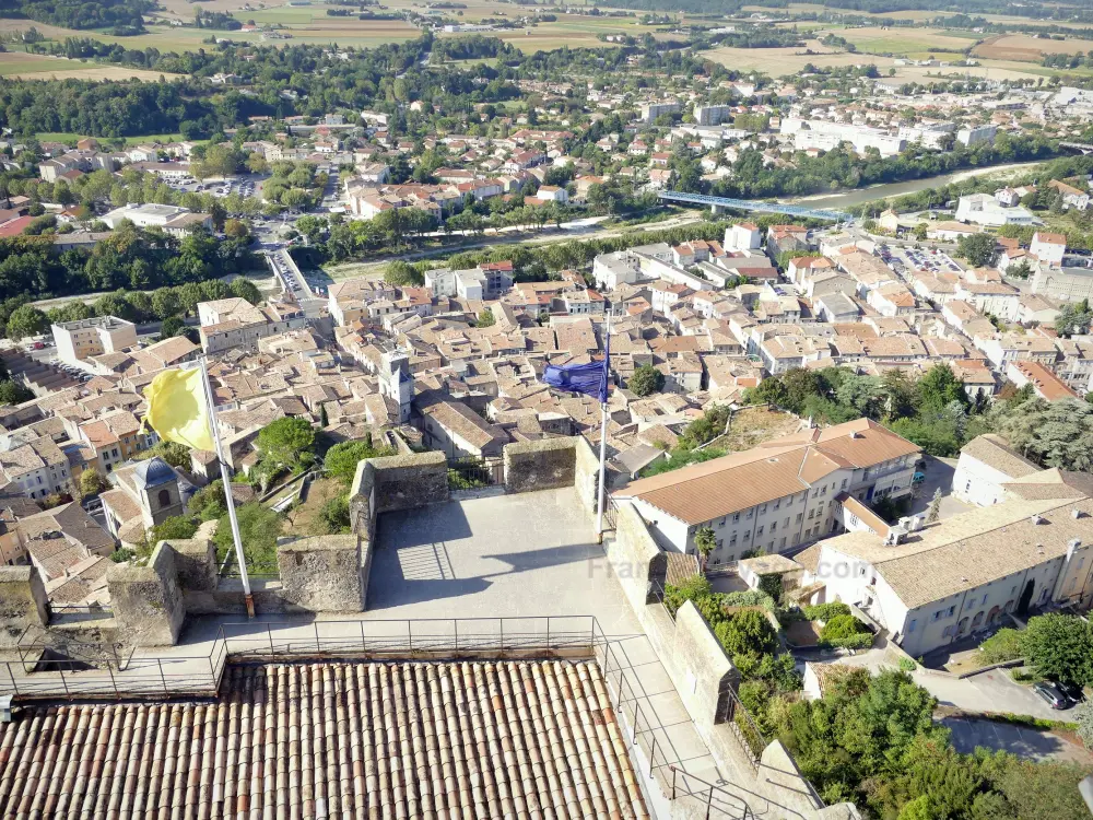 Photos - Crest - 60 images de qualité en haute définition