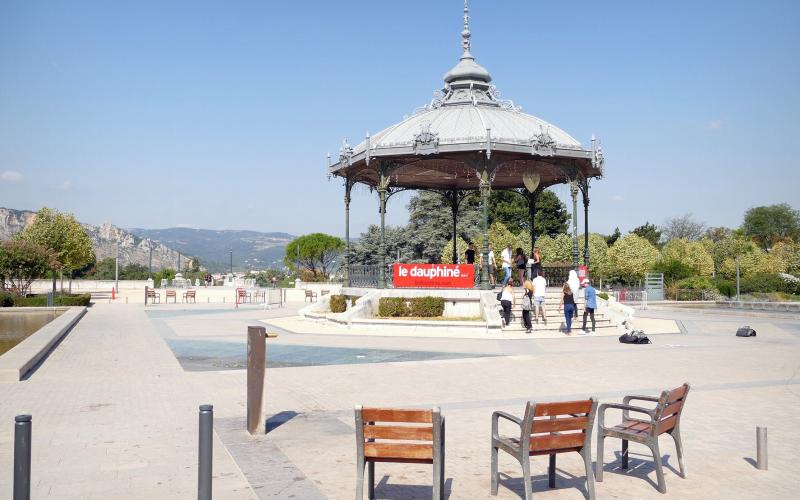 Valence - 47 images de qualité en haute définition