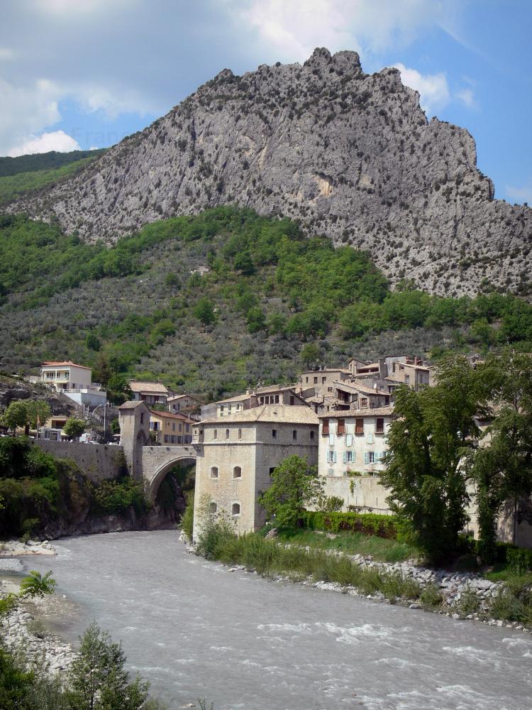 Photos - Entrevaux - 19 images de qualité en haute définition