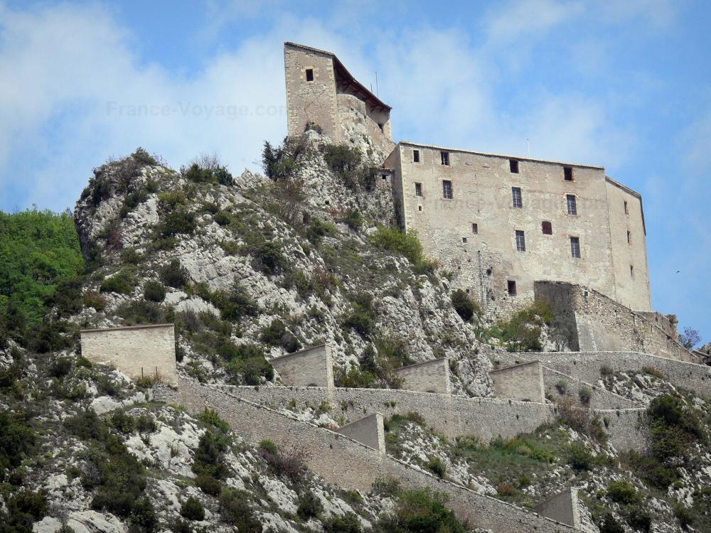 Photos - Entrevaux - Guide Tourisme & Vacances