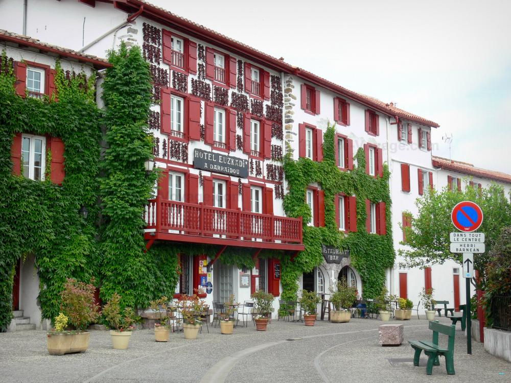 Photos - Espelette - 16 images de qualité en haute définition