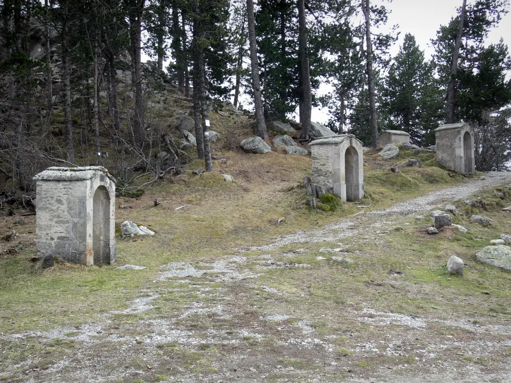 Photos - Font-Romeu Hermitage - Tourism & Holiday Guide