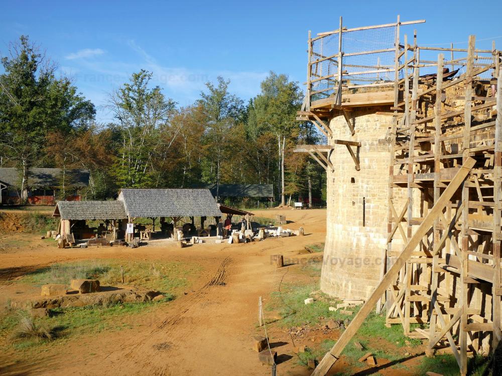 Photos - Guédelon medieval construction site - Tourism & Holiday Guide