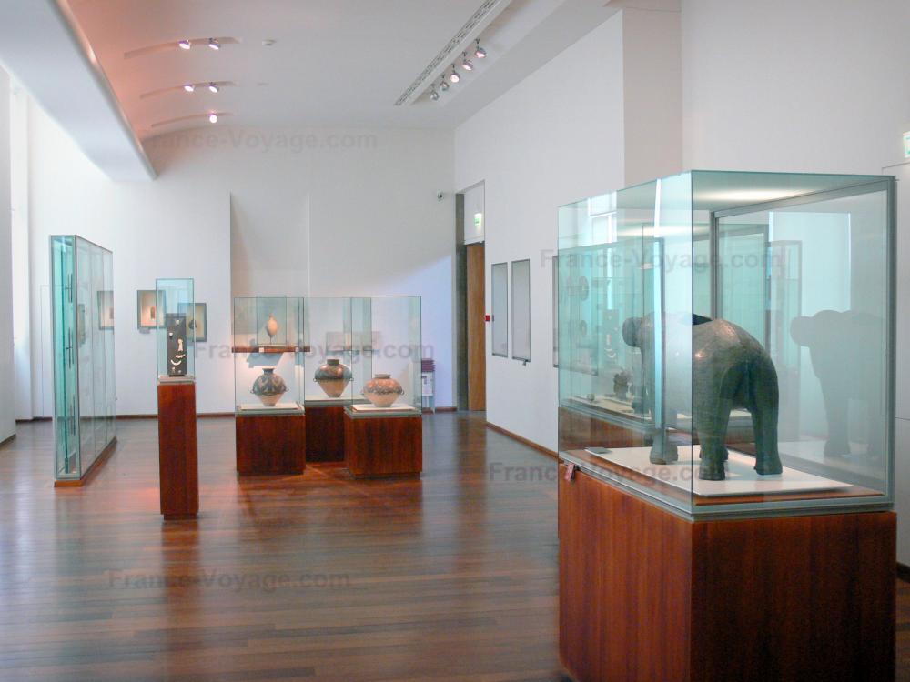 Photos - The Guimet National Museum of Asian Art - Tourism & Holiday Guide