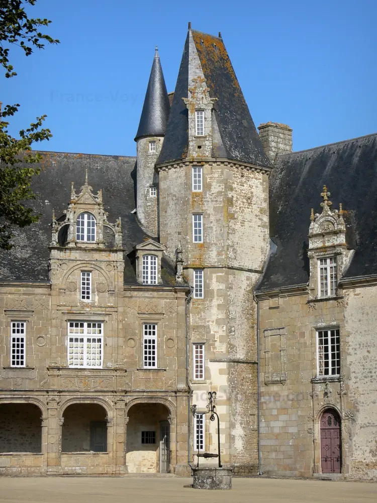 Foto's - Kasteel van Rocher - 12 afbeeldingen met hoge resolutie