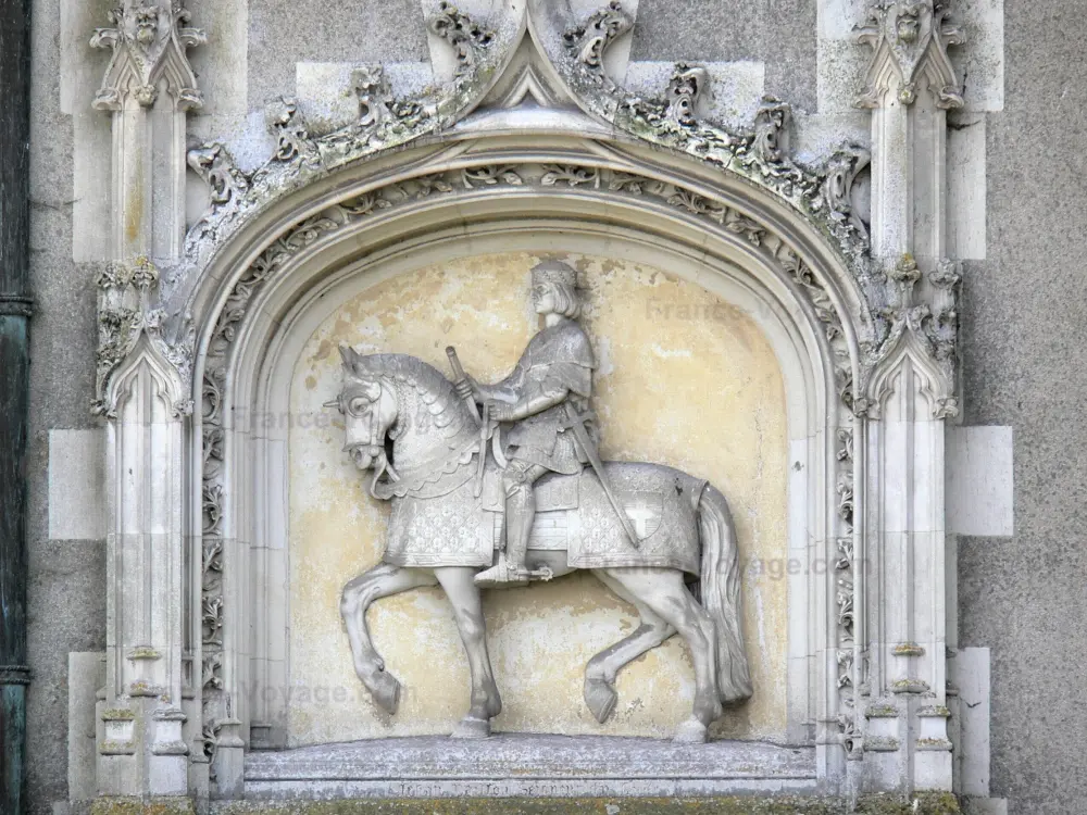 Photos - Le Lude Castle - Tourism & Holiday Guide