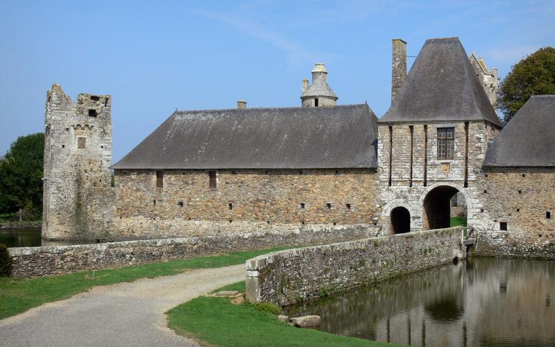 Cities & towns of the Manche - Tourism, Holidays & Weekends