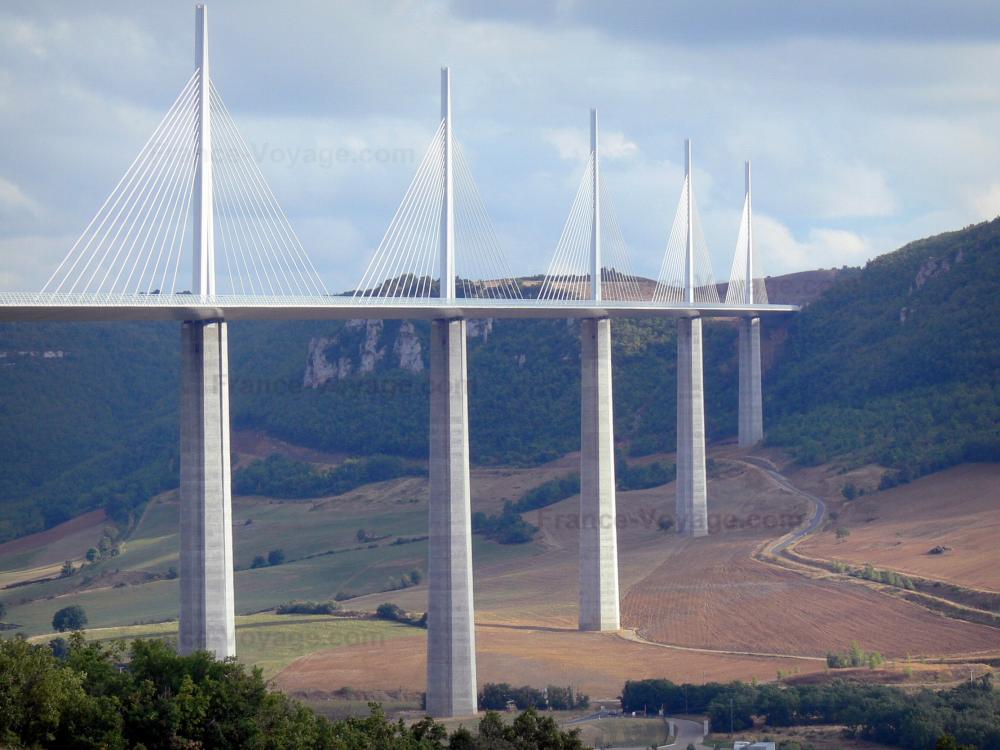 Photos - Millau viaduct - 14 quality high-definition images
