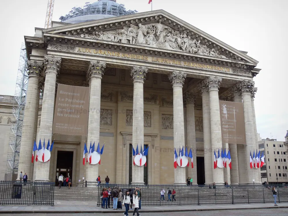 Photos - The Panthéon - Tourism & Holiday Guide