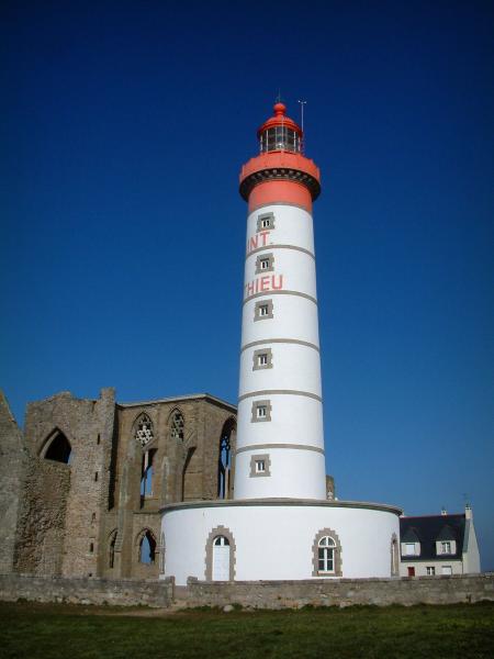 La pointe Saint-Mathieu - Guide Tourisme & Vacances