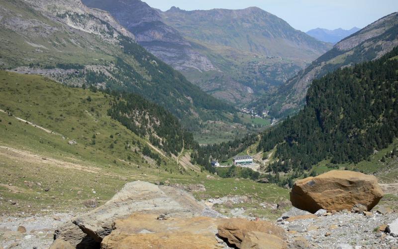 Cities & towns of the Pyrenees - Tourism, Holidays & Weekends