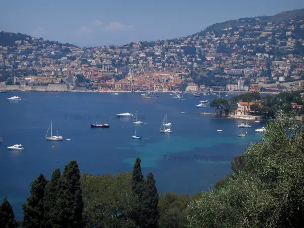 Rade de Villefranche-sur-Mer - 2 images de qualité en haute définition