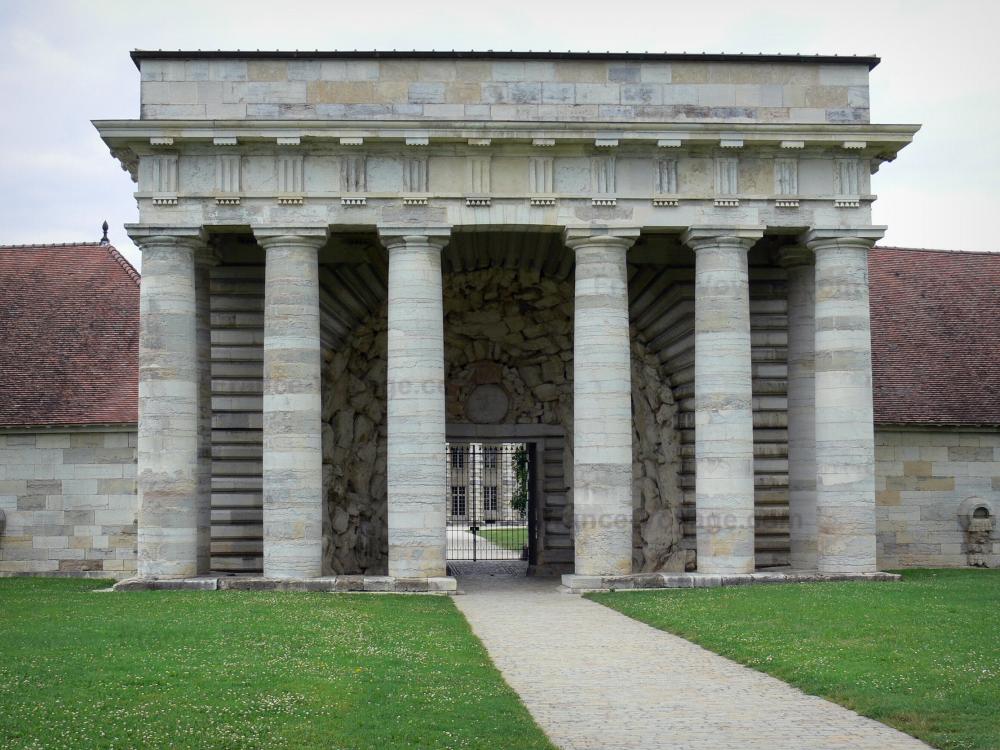 Photos - The royal saltworks of Arc-et-Senans - Tourism & Holiday Guide