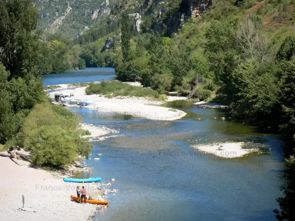 The Tarn Gorges - Tourism & Holiday Guide